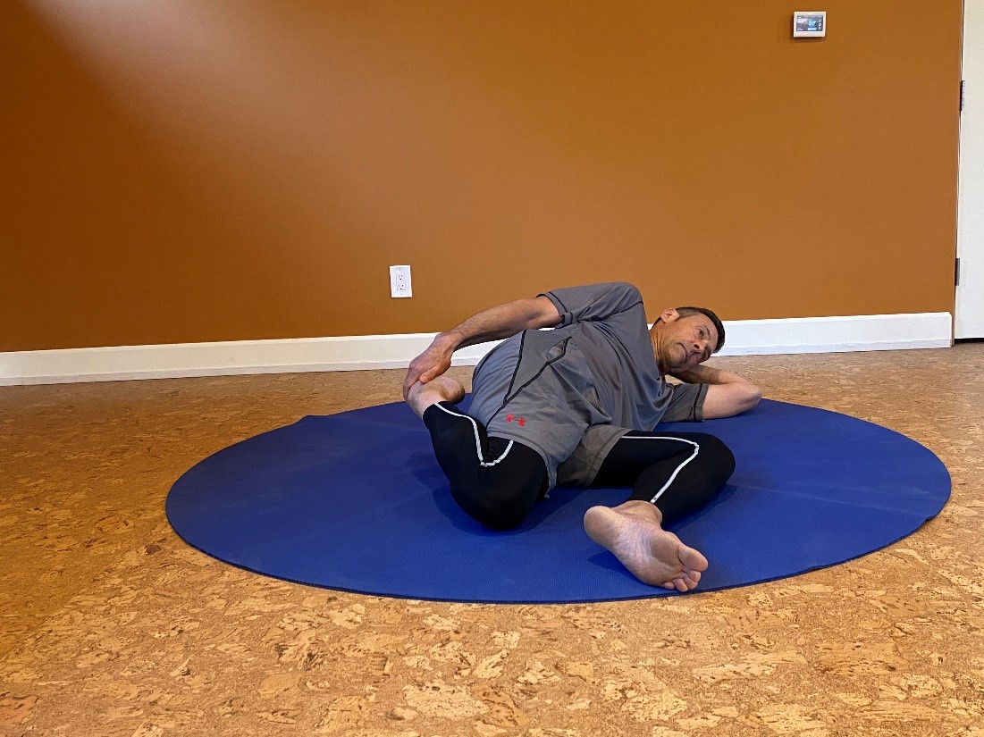 IT Band Stretches - Stretch Your Way to a Healthier IT Band